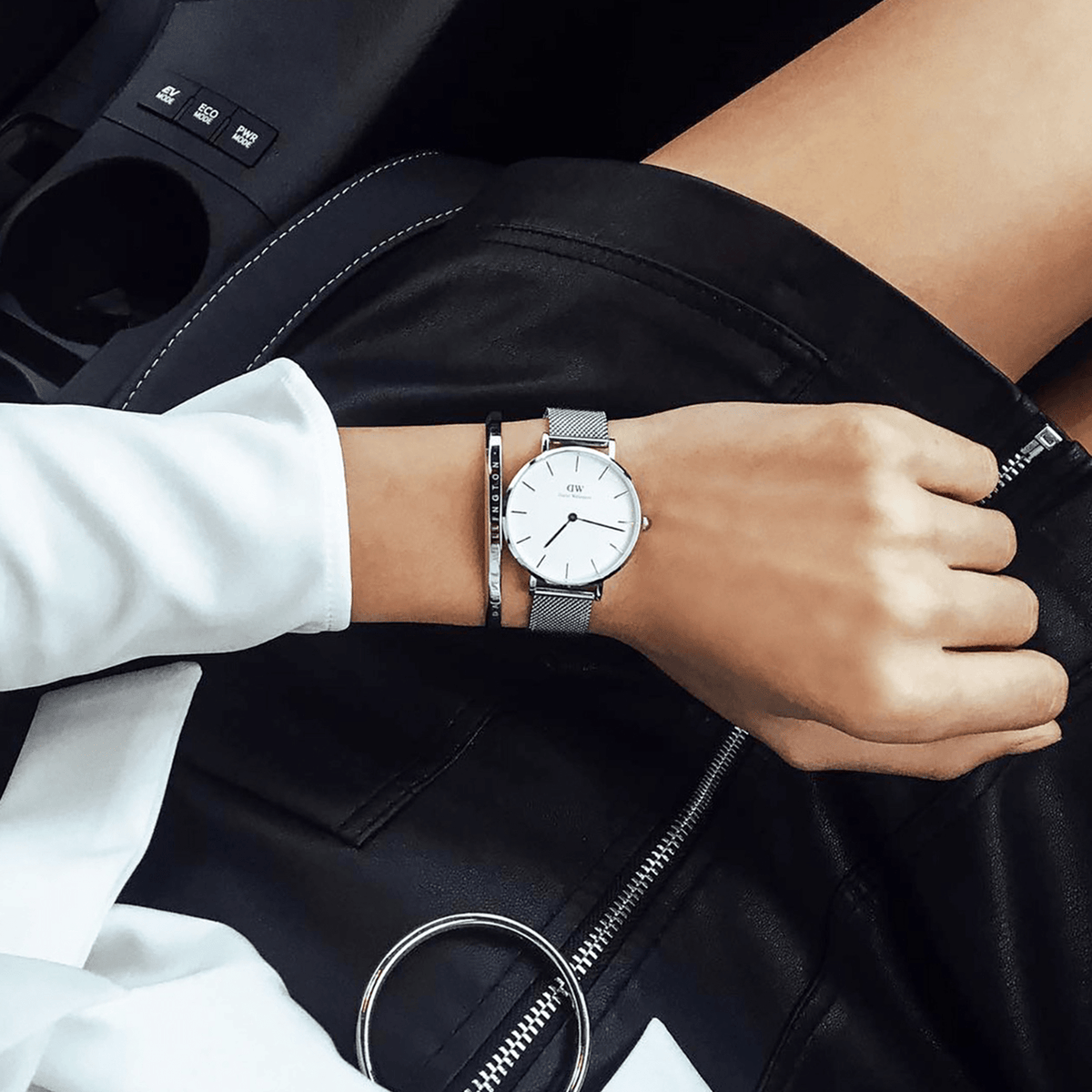 Petite Sterling - Small women's silver watch - 32mm | DW